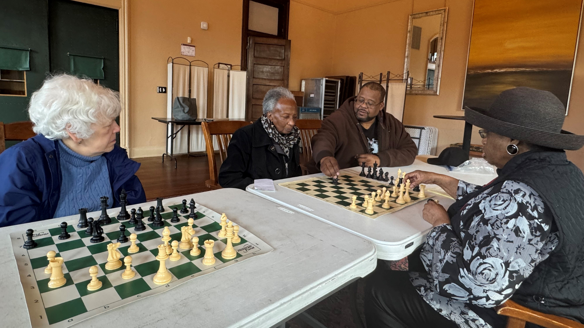 Chess with Chess Earth | Meals on Wheels Southwest OH & Northern KY